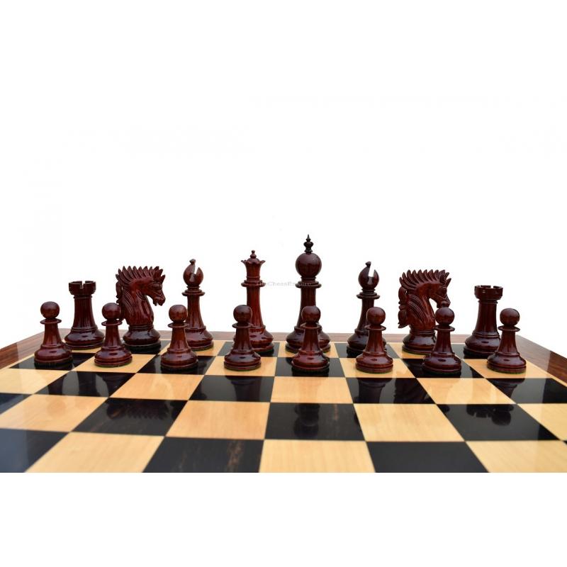 Unikatowy zestaw figur Utgard Castle do gry w szachy - The Chess Empire